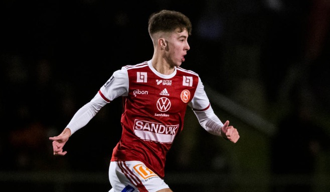 Officiellt: Sandvikens IF värvar Adam Kiani - Fotbolltransfers.com