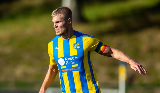 Officiellt: Jonatan Persson lämnar Eskilsminne - Noor Jassem lånas ut - Fotbolltransfers.com