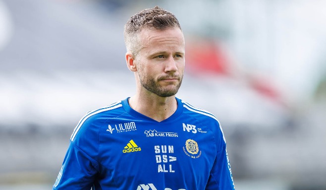 Officiellt: Robert Lundström lämnar GIF Sundsvall - Fotbolltransfers.com