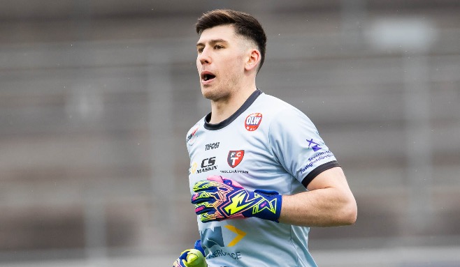 Officiellt: Cameron Hogg förlänger med FC Trollhättan ...