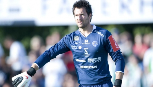 Officiellt: Stojan Lukic klar för Halmstads BK - Fotbolltransfers.com