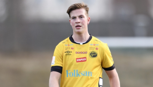 Officiellt: Elfsborg förlänger med Simon Olsson - Fotbolltransfers.com